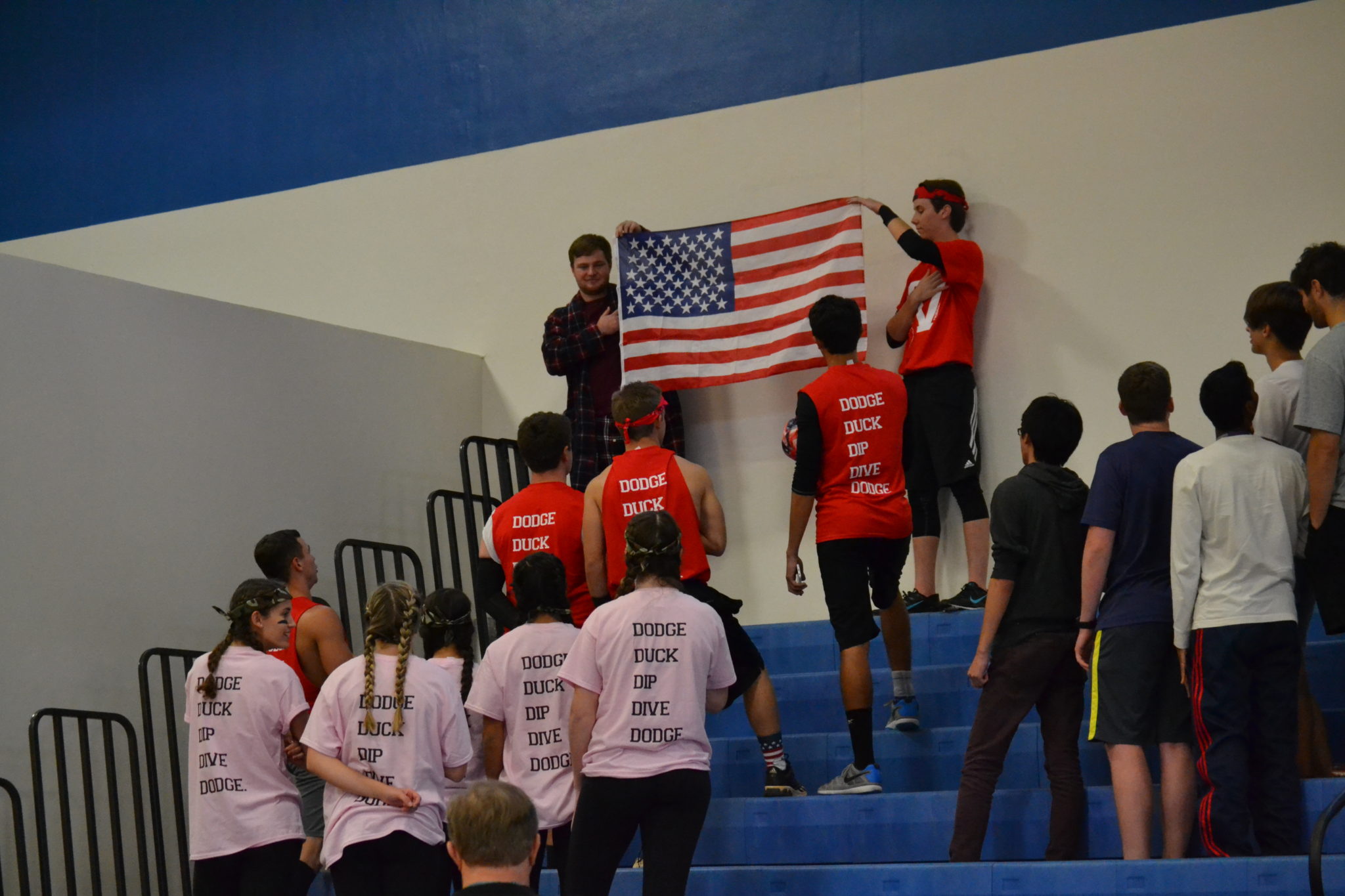High school students compete in old school dodgeball tournament – PV Torch