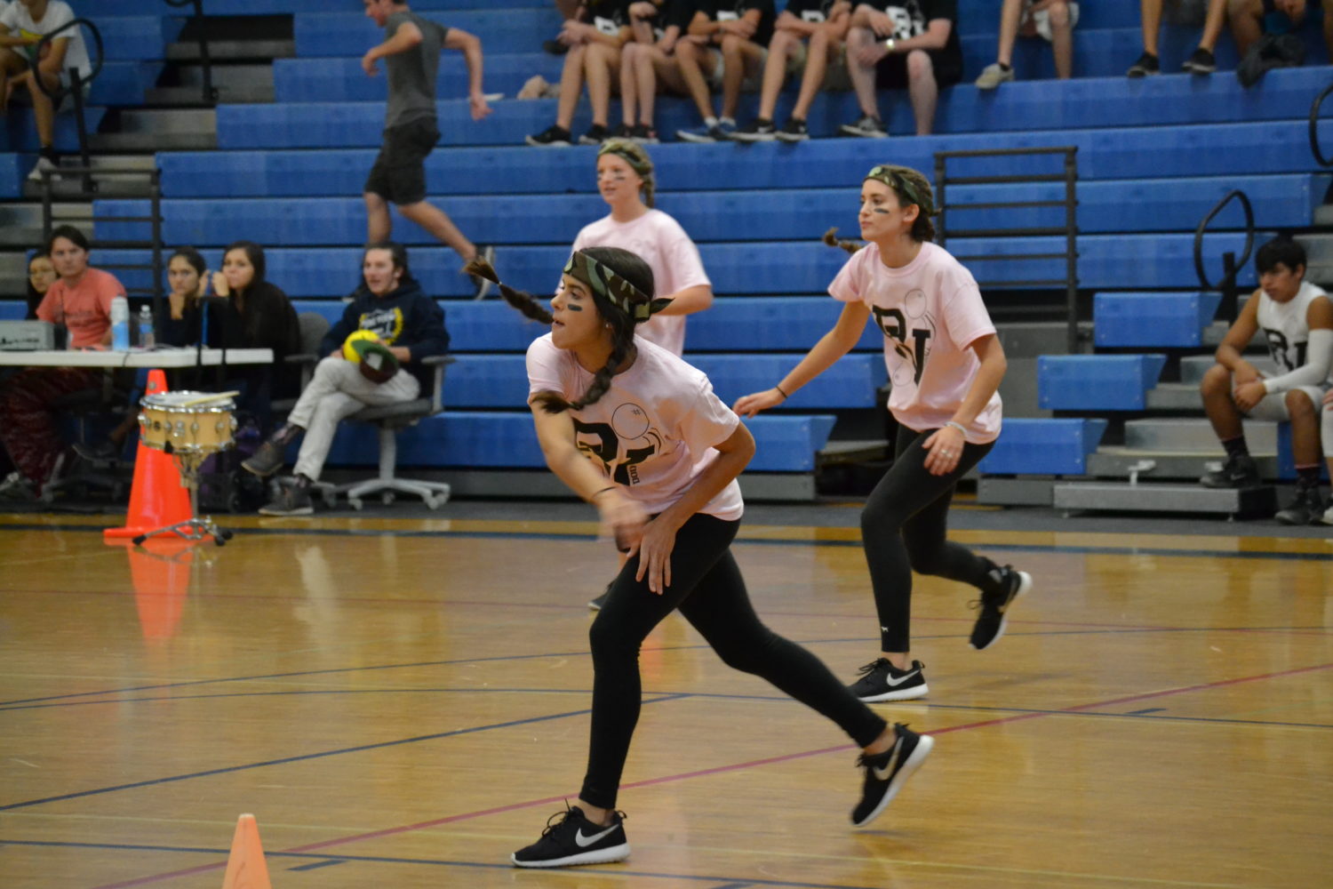 High school students compete in old school dodgeball tournament – PV Torch