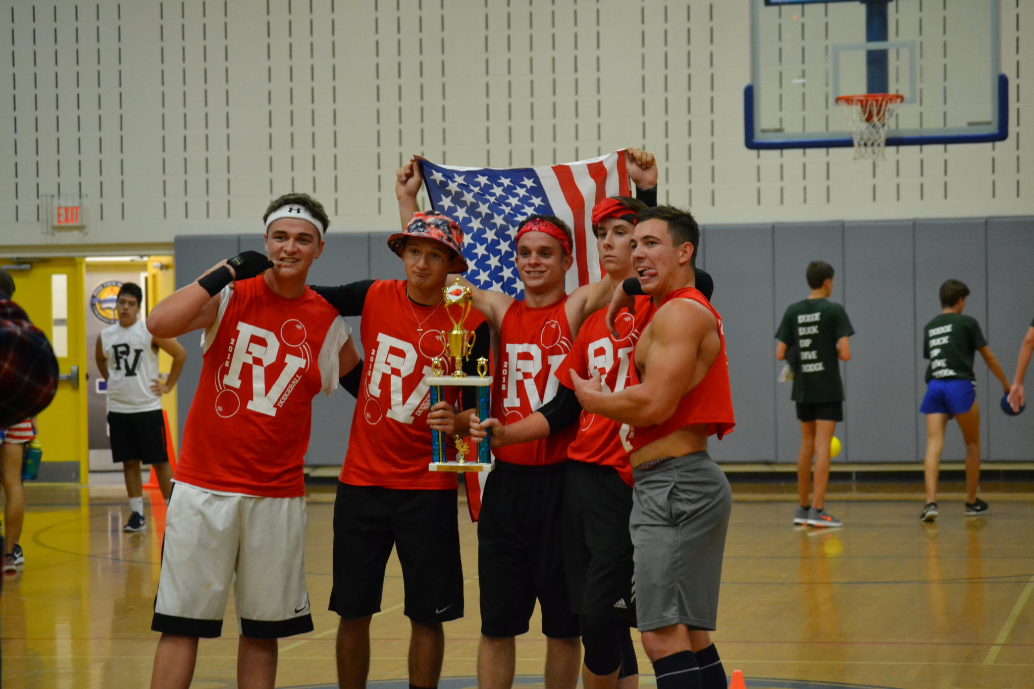 High school students compete in old school dodgeball tournament – PV Torch